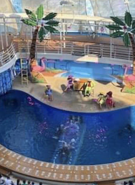 How to spend 3 days at Sea on a Royal Caribbean Oasis Class Ship ...